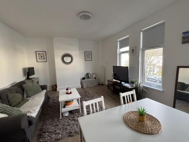 Richards Terrace, Cardiff CF24 1 bed house to rent £1,030 pcm £238 pw