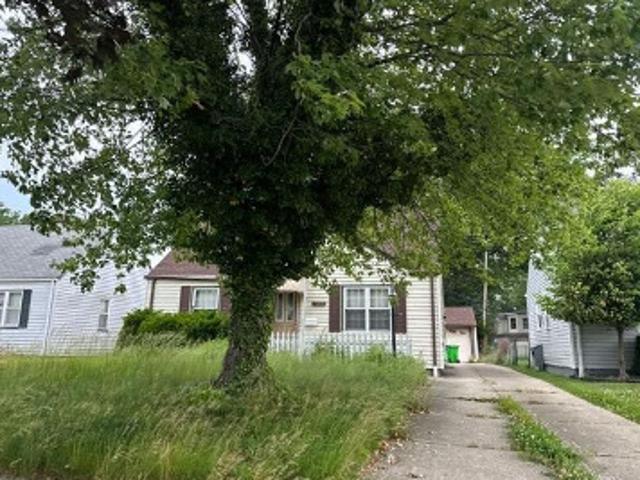 Richards Ave