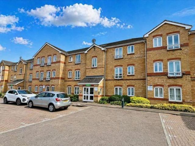 Richens Close, Hounslow TW3, 1 bed flat to rent, £1,450 pcm | PrimeLocation