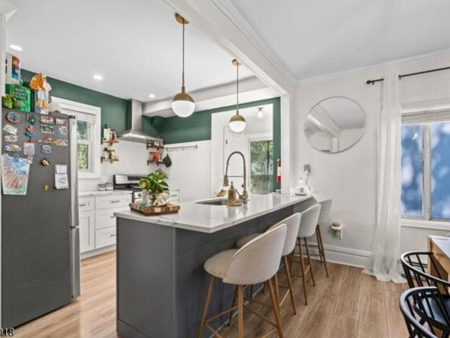 Richelieu Pl, Newark, Home For Sale