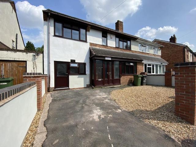 Riches Street, Wolverhampton WV6 4 bed semi detached house to rent £1,495 pcm £345 pw