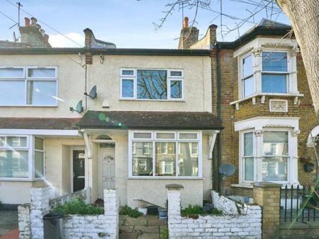 Richford Road, London, 3 Bedroom Terraced