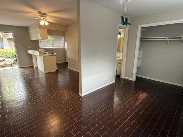 Richmond 1660 Studio Apartment for Rent at 1660 Richmond Ave, Houston, TX 77006 Neartown Montrose