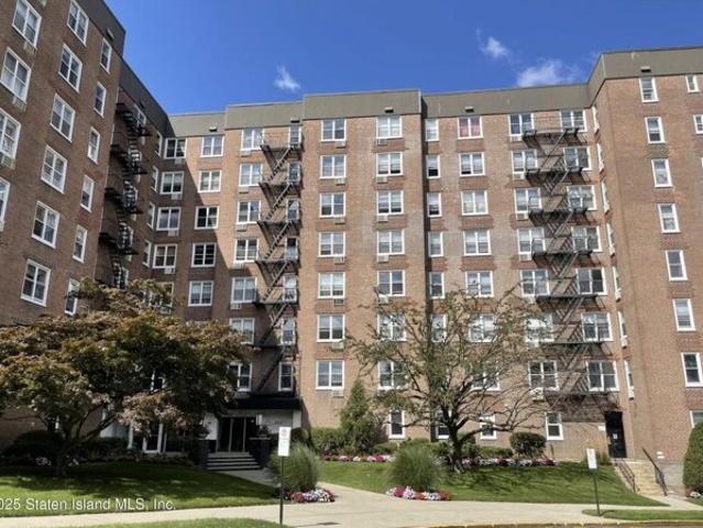 Richmond Ter Apt J, Staten Island, Property For Sale