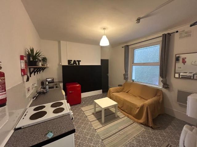 Richmond Terrace, Uplands, Swansea SA2, 1 bed flat to rent, £700 pcm | PrimeLocation
