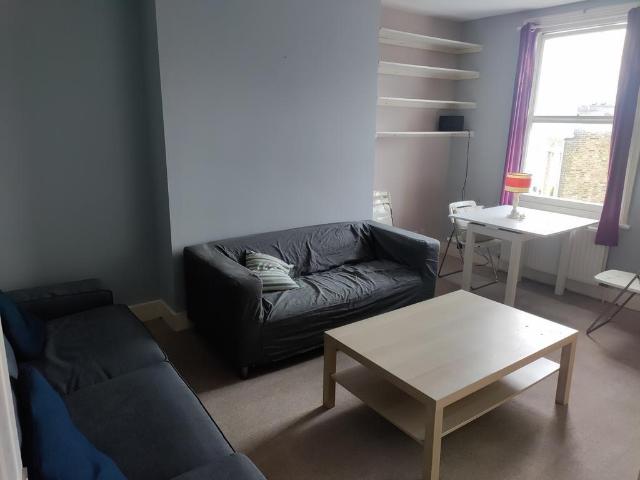 Richmond Way, London W14 4 bed flat to rent £4,250 pcm £981 pw