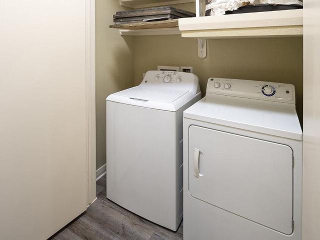 Richmond at Uptown 1 Bedroom Apartment for Rent at 5455 Richmond Ave, Houston, TX 77056 Great Uptown