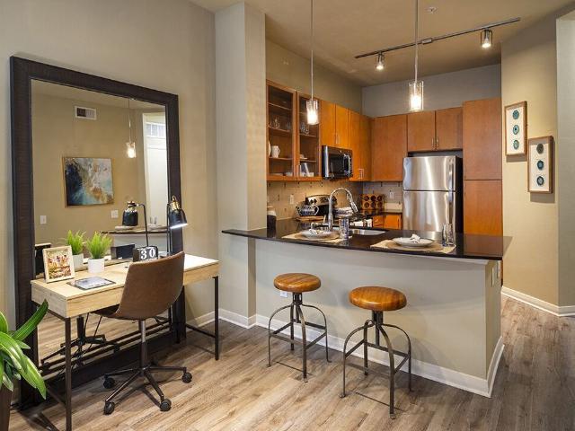 Richmond at Uptown 1 Bedroom Apartment for Rent at 5455 Richmond Ave, Houston, TX 77056 Great Uptown