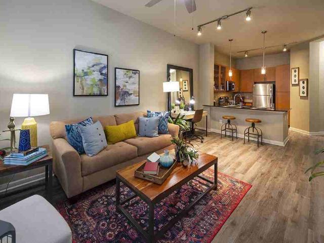 Richmond at Uptown 2 Bedroom Apartment for Rent at 5455 Richmond Ave, Houston, TX 77056 Great Uptown