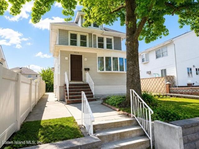 Richmond Ave, Staten Island, Home For Sale