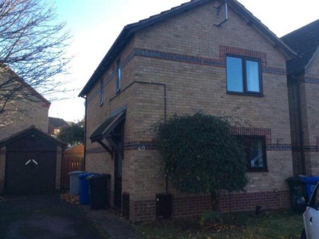 Richmond Avenue Kettering 3 bed cottage to rent £1,195 pcm £276 pw