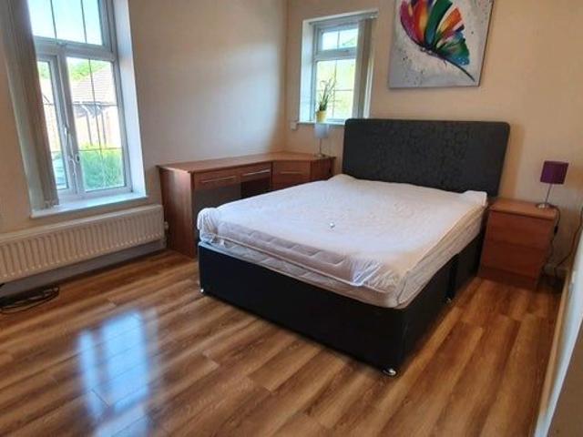 Richmond Avenue, Manchester M25, Room to rent, £650 pppm | PrimeLocation