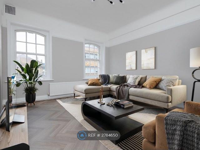 Richmond Chambers, Bournemouth BH2, 3 bed flat to rent, £1,850 pcm | PrimeLocation