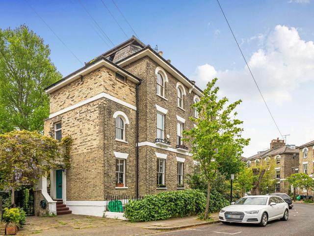 Richmond Crescent, Islington, London N1, 4 bed maisonette to rent, £9,000 pcm | PrimeLocation