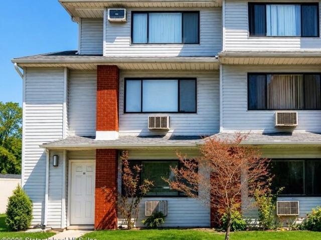 Richmond Ct Unit A, Staten Island, Condo For Sale