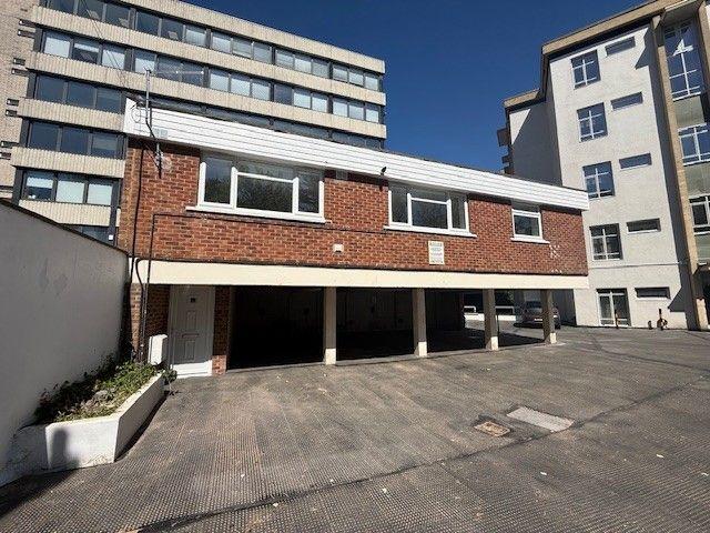 Richmond Gardens, Bournemouth BH1, 3 bed flat to rent, £1,500 pcm | PrimeLocation