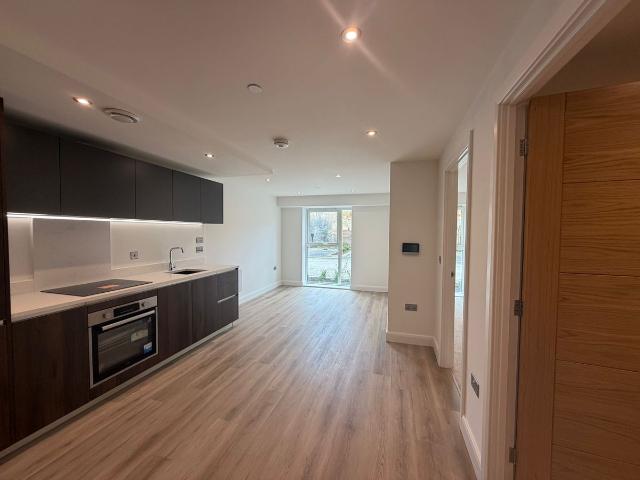 Richmond Hill Approach, Leeds LS9, 1 bed flat to rent, £900 pcm | PrimeLocation