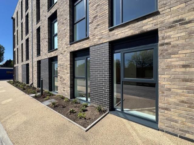 Richmond Hill Approach, Leeds LS9, 2 bed flat to rent, £1,250 pcm | PrimeLocation