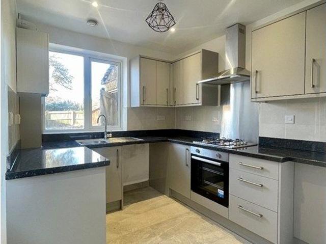 Richmond Hill, Luton LU2, 3 bed semi detached house to rent, £1,700 pcm | PrimeLocation