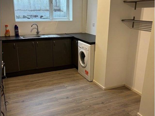 Richmond Hill, Leeds LS9, 2 bed flat to rent, £995 pcm | PrimeLocation