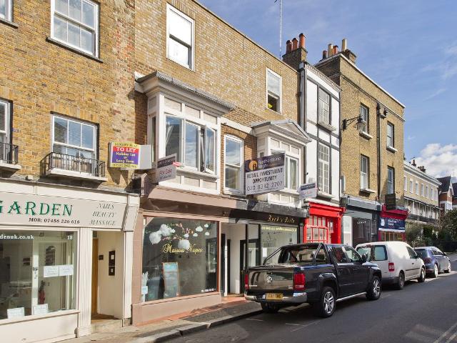 Richmond Hill, Richmond TW10, 1 bed flat to rent, £1,600 pcm | PrimeLocation