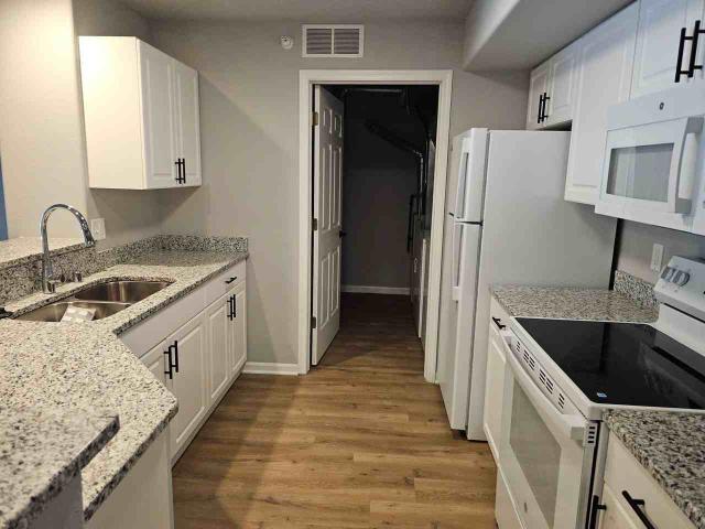 Richmond Hills 1 Bedroom Apartment for Rent at 1602 Kings Mill Way, Madison, WI 53718