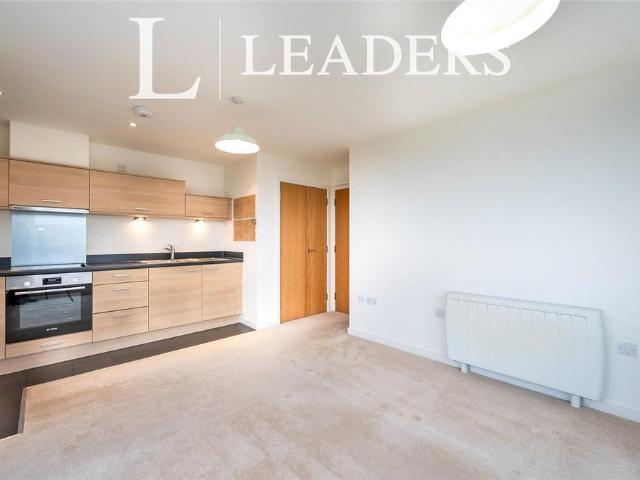 Richmond House, Bonfire Corner, PO1 1 bed flat to rent £1,450 pcm £335 pw