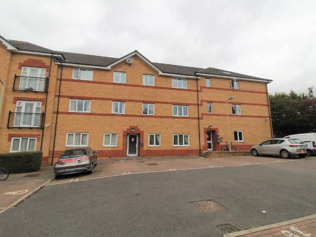 Richmond Meech Drive, Kennington, Ashford, Kent TN24, 2 bed flat to rent, £1,100 pcm | PrimeLocation