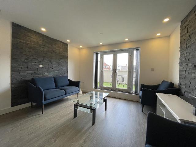 Richmond Parc, Richmond Road, Cardiff CF24, 2 bed flat to rent, £1,400 pcm | PrimeLocation