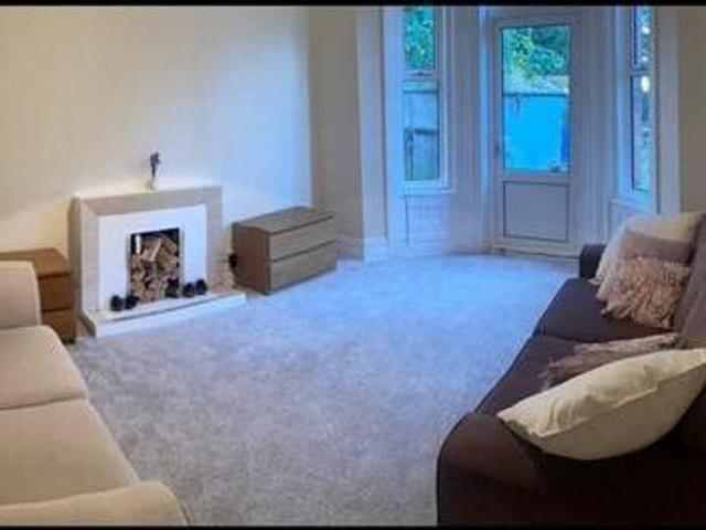 Richmond Park Road, Bournemouth, 2 Bedroom Flat