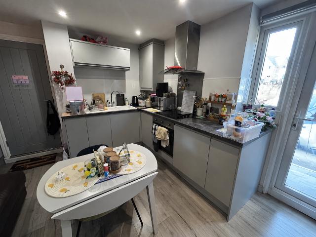 Richmond Road, Cardiff CF24, 1 bed flat to rent, £1,000 pcm | PrimeLocation