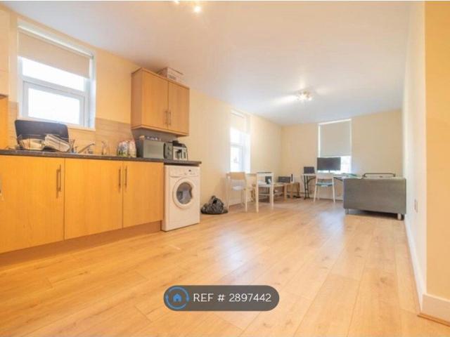 Richmond Road, Cardiff CF24, 1 bed flat to rent, £900 pcm | PrimeLocation