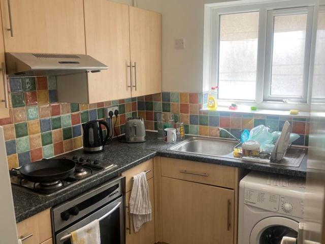 Richmond Road, Cardiff CF24, 2 bed flat to rent, £1,250 pcm | PrimeLocation