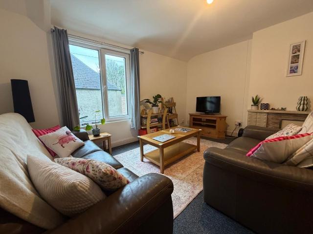 Richmond Road, Cathays CF24, 1 bed flat to rent, £1,000 pcm | PrimeLocation