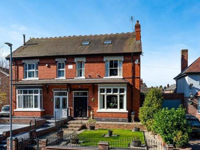 Richmond Road, Finchfield, 5 Bedroom Semi detached