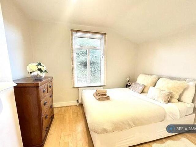 Richmond Road, Ilford, 1 Bedroom House