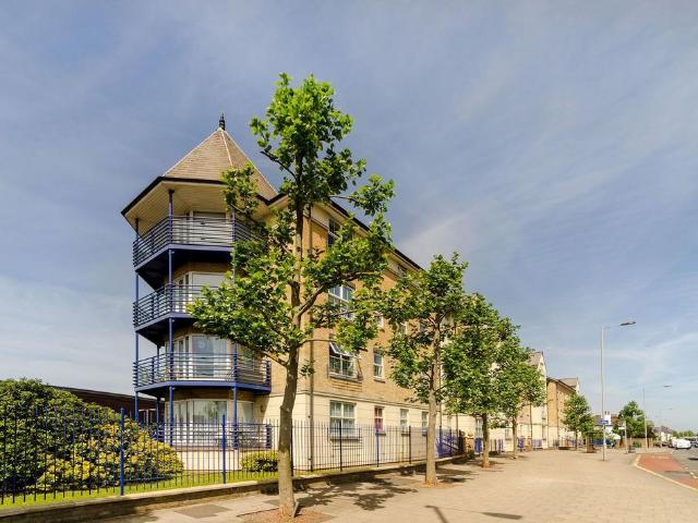 Richmond Road, Kingston, Kingston. 4 bed flat to rent £3,500 pcm £808 pw