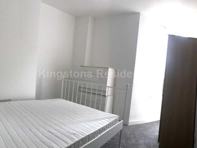 Richmond Road, Roath CF24, 1 bed flat to rent, £875 pcm | PrimeLocation