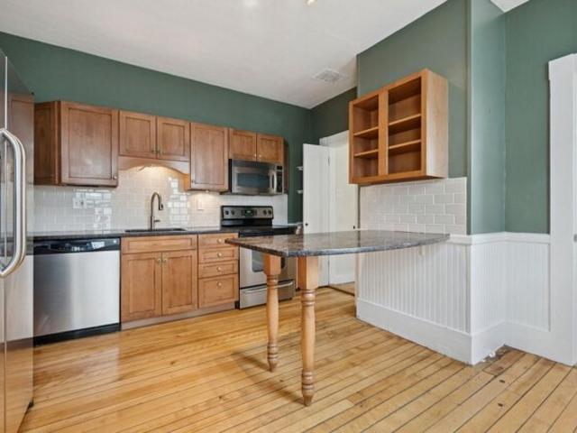 Richmond St, Dover, Condo For Sale
