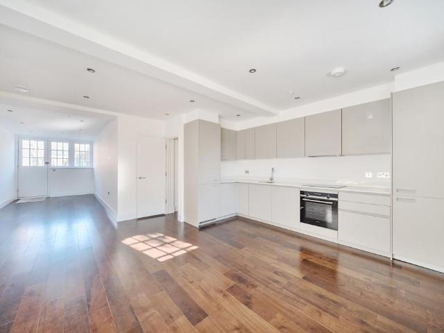 Richmond, Surrey, TW9 1 bed apartment to rent £2,750 pcm £635 pw