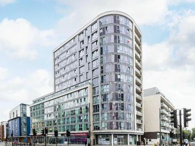 Rick Roberts Way, London, 3 Bedroom Apartment