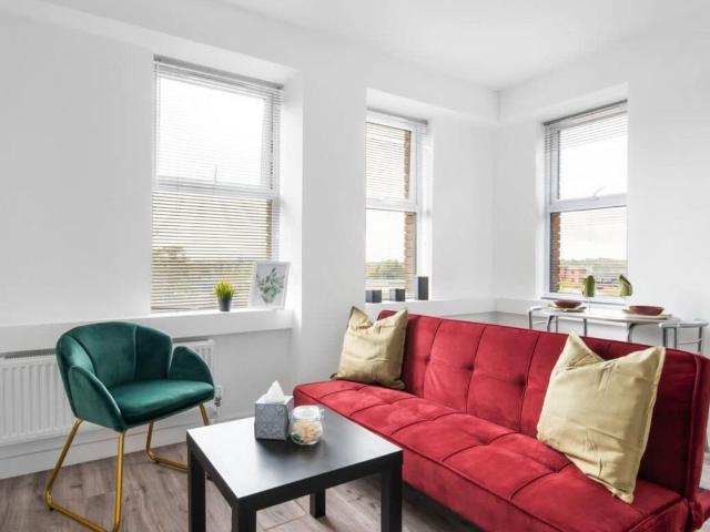 Rickfords Hill, Aylesbury, Buckinghamshire HP200 HP20, 1 bed flat to rent, £1,050 pcm | PrimeLocation