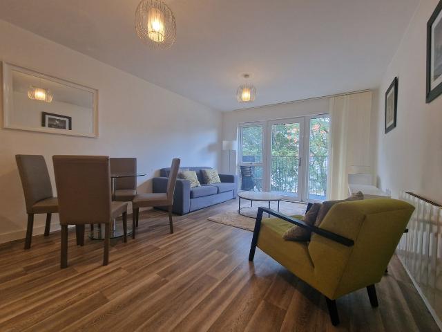 Rickman Drive, Birmingham B15, 2 bed flat to rent, £1,100 pcm | PrimeLocation