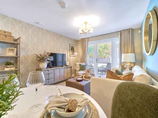 Rickmansworth WD3, 2 bed flat to rent, £4,185 pcm | PrimeLocation