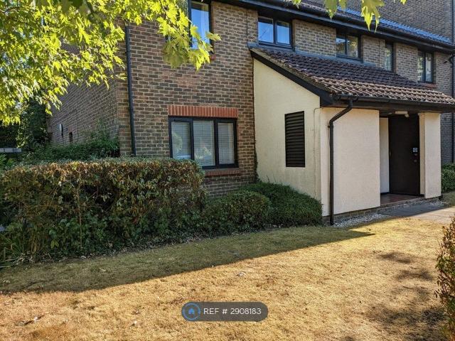 Rickwood, Horley RH6, Studio to rent, £890 pcm | PrimeLocation