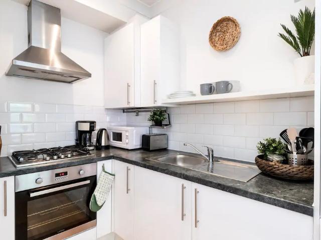Riddell Court, London, SE5