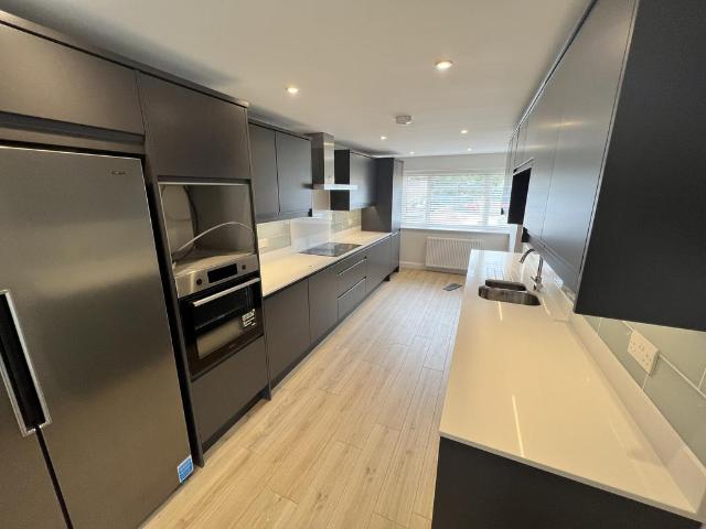 Riddell Place, Oxford, Oxfordshire 3 bed bungalow to rent £2,295 pcm £530 pw