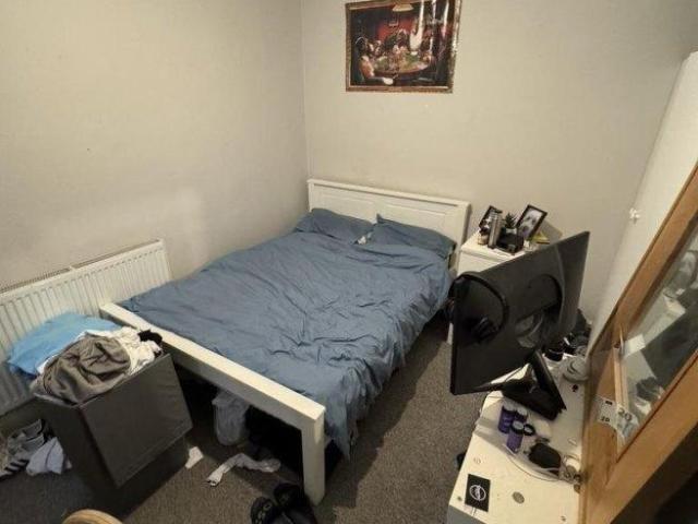 Ridding Terrace 5 bed house share to rent £3,140 pcm £725 pw
