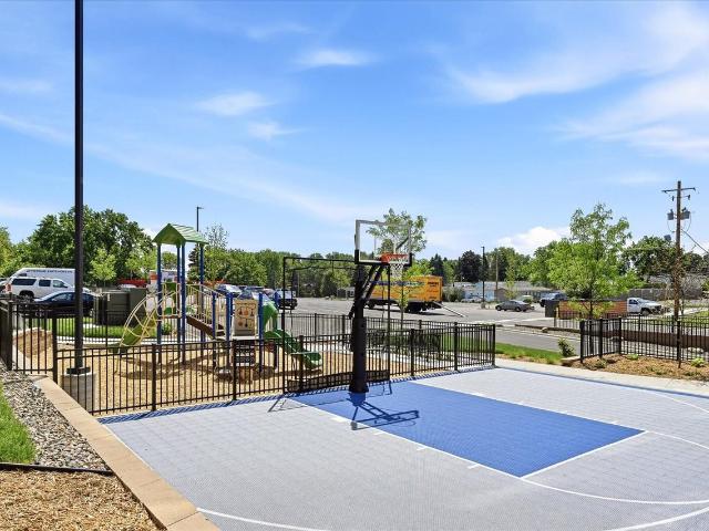 Ride Apartments 2 Bedroom Apartment for Rent at 2550 Rice St, Roseville, MN 55113 Roseville