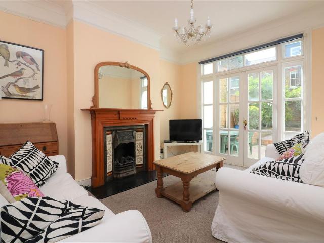 Ridgdale Street Bow, London E3, 4 bed flat to rent, £3,350 pcm | PrimeLocation